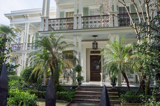 Explore New Orleans' Garden District: Private 2-hour Walking Tour - What You’ll Get and What You Might Miss