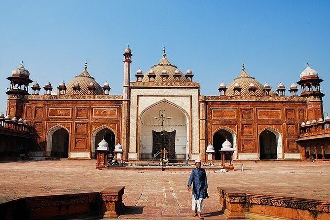 Explore Old City Agra And Amazing Taj Mahal With Private Guide - Exploring Agra’s Historic Railways and Spices
