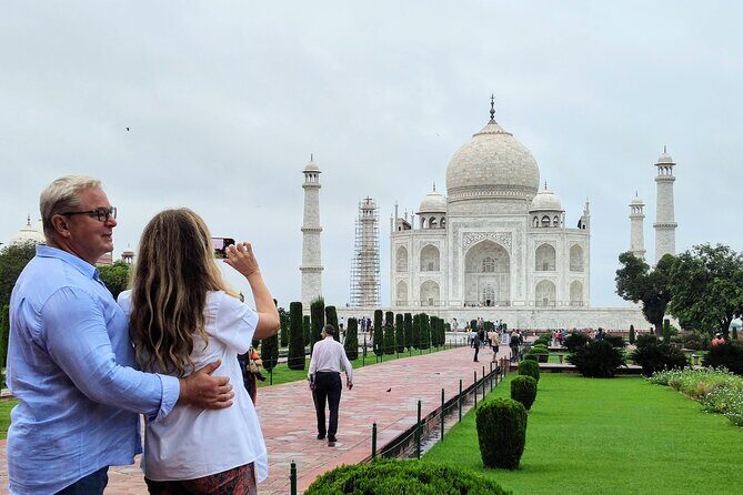 Explore Old City Agra And Amazing Taj Mahal With Private Guide - What’s the Value?