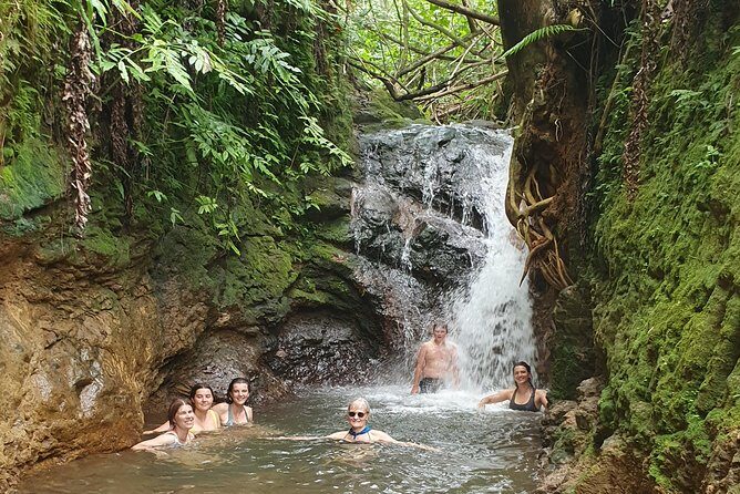 'Explore' Rarotonga Guided Bike Tour with Lunch and Swim - Who Should Consider This Tour?