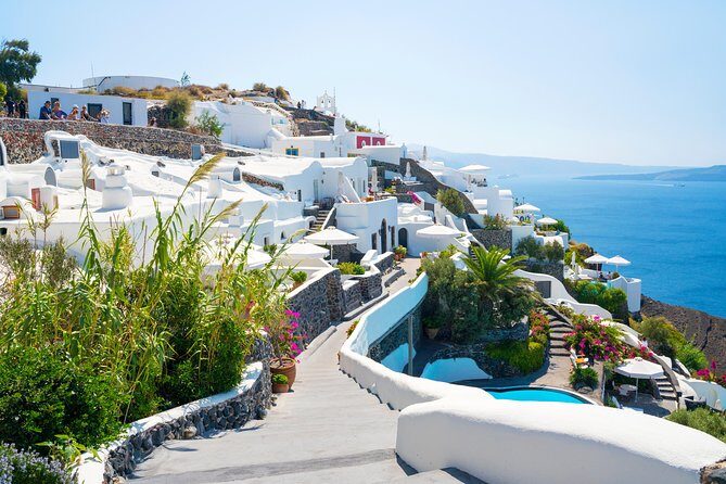 Explore Santorini with a Local - 4 Hours Private Tour - Itinerary Breakdown: What to Expect