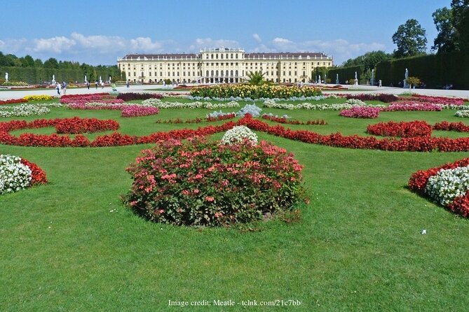 Explore Schönbrunn Palace & Gardens: Private 2.5-hour Guided Tour - A Detailed Look at the Schönbrunn Palace & Gardens Private Tour