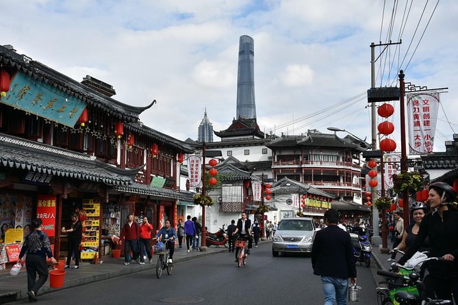 Explore Shanghai Ancient Downtown with Authentic Local Food - Authenticity and Learning