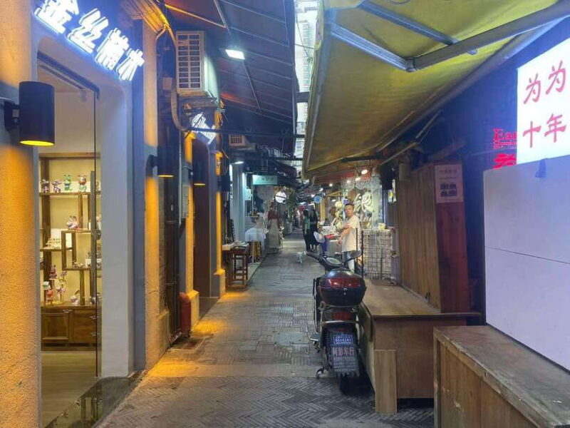 Explore Shanghai's Old Town & Suzhou River by Bike - Who Should Consider This Tour?