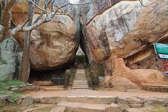 Explore Sigiriya Rock Fortress with a Guide - Who Will Love This Tour?