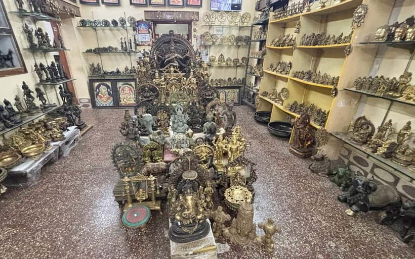 Explore Thanjavur Art: Painting, Dolls, Bronze Making - FAQs