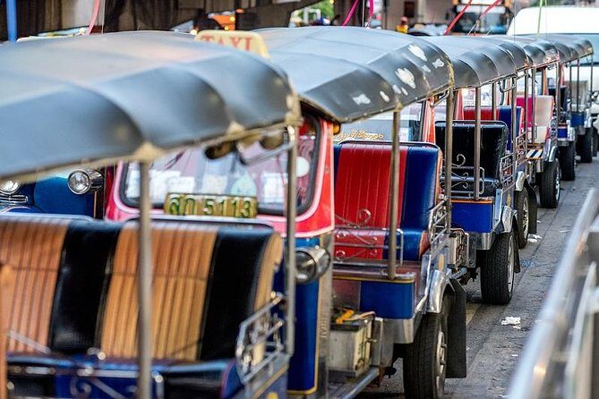 Explore the ancient capital of Ayutthaya by tuk-tuk - What makes this tour stand out