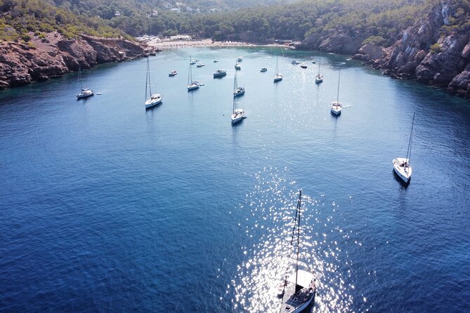 Explore the Beautifull Seaside of Formentera. Incl Cava, Drinks, Snacks, .. - Enjoy Snorkeling and Stand-Up Paddleboarding