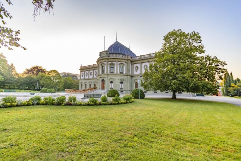 Explore the Best Guided Intro Tour of Geneva With a Local - Enjoy a Personalized Experience With a Small Group