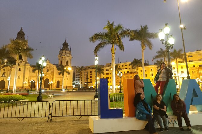 Explore the Catacombs, Lima Main Square & Magic Water Show - Knowledgeable and Engaging Guides