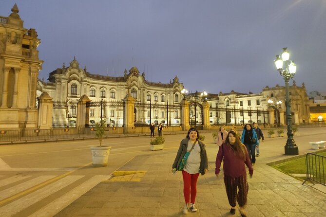 Explore the Catacombs, Lima Main Square & Magic Water Show - Traveler Testimonials