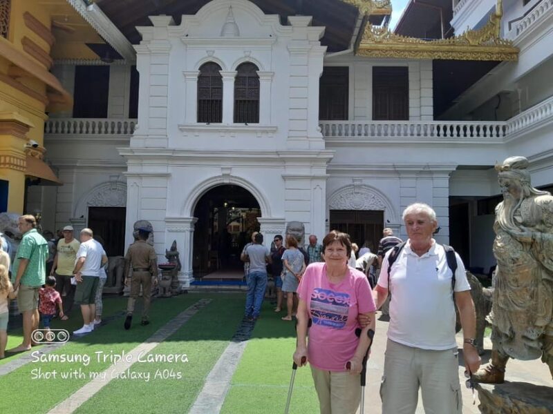 Explore The Colombo City by Private Tuk Tuk or Car - Authentic Experiences and Local Flavors