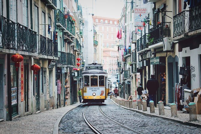 Explore the Instaworthy Spots of Lisbon with a Local - FAQs