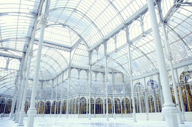 Explore the Instaworthy Spots of Madrid with a Local - Analyzing the Value