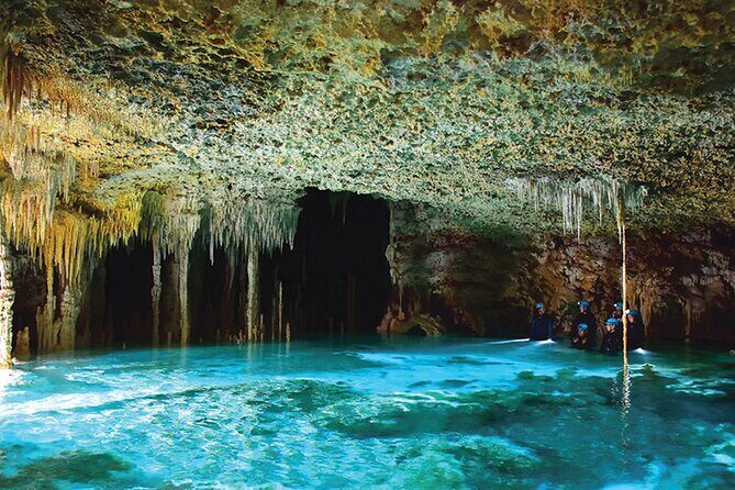 Explore the Mystical Río Secreto - What We Love About Río Secreto