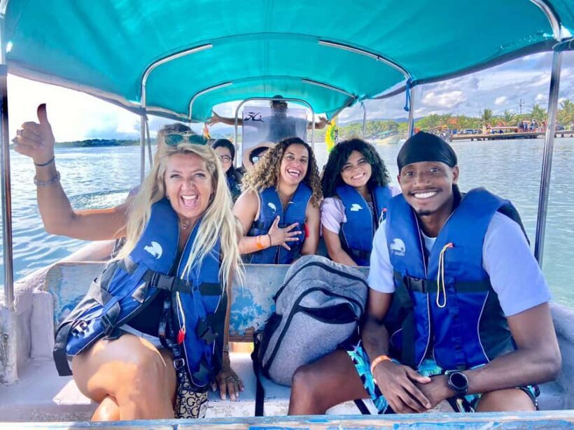 Explore The San Blas Islands In Panama - Day Trip w/ Lunch - Key Points