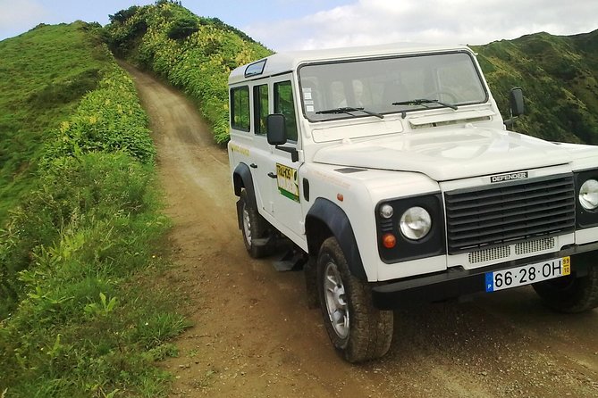 Explore the Wonders of Sete Cidades & West Side on a Jeep Tour - Key Points