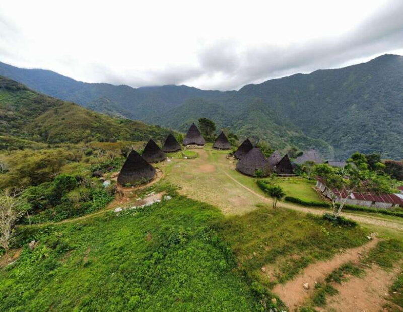 Explore Traditional Village of WAE REBO 2D/1N Shared Tour - Key Points