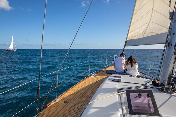 Explore Turtle Canyons Waikiki Snorkel and Sail Adventure - Authentic Experiences and Authenticity