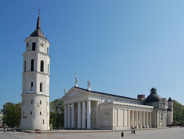 Explore Vilnius in 60 minutes with a Local - Key Points