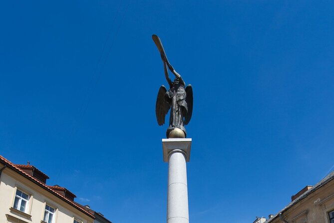 Explore Vilnius: Old Town and Uzupis Guided Walking Tour - Customization Options for Your Tour