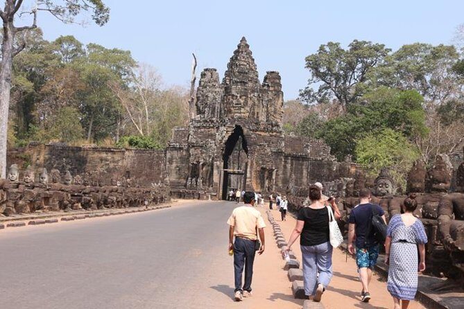 Exploring Angkor Wat highlight with Sunrise Tour-Small Group - FAQs