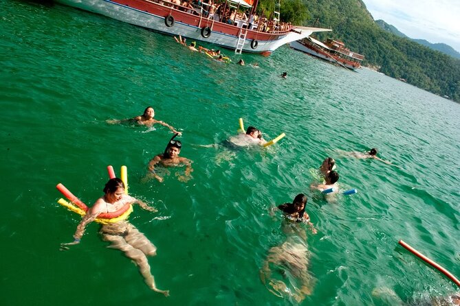 Exploring Angra Dos Reis and Ilha Grande in One Day - Safety and Accessibility