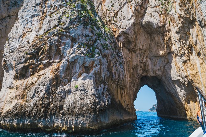 Exploring Capri and Anacapri From Rome - Sea and City Sightseeing Tour - Exploring the Island of Capri