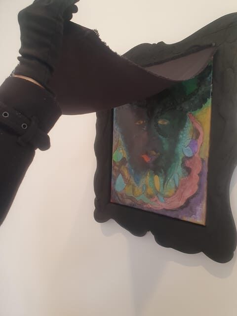 Exploring contemporary art galleries - What’s Included and What’s Not