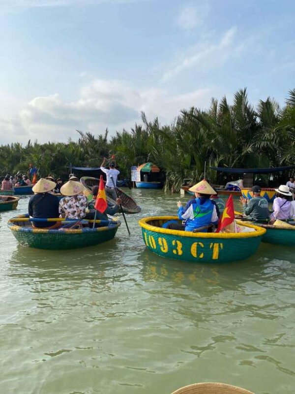 Exploring Hoi An Basket Boat Tour with Local People - Key Points