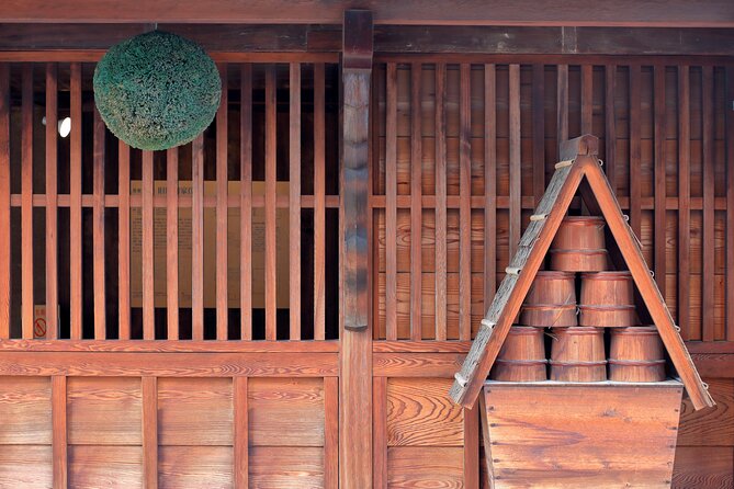 Exploring Nada Sake Breweries Kobe Private Tour With Government-Licensed Guide - Discovering the Art of Sake Making