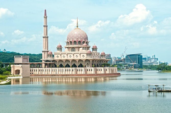 Exploring Putrajaya: A Half-Day Sightseeing Tour - Discovering Putrajaya: What to Expect from This Guided Tour