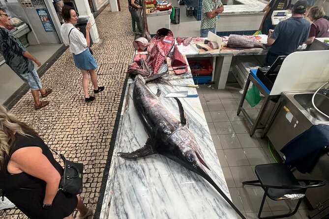 Exploring the Charms of Setúbal: Wines, Tiles and Landscapes - Culinary Delights: Oysters, Cheese, and More