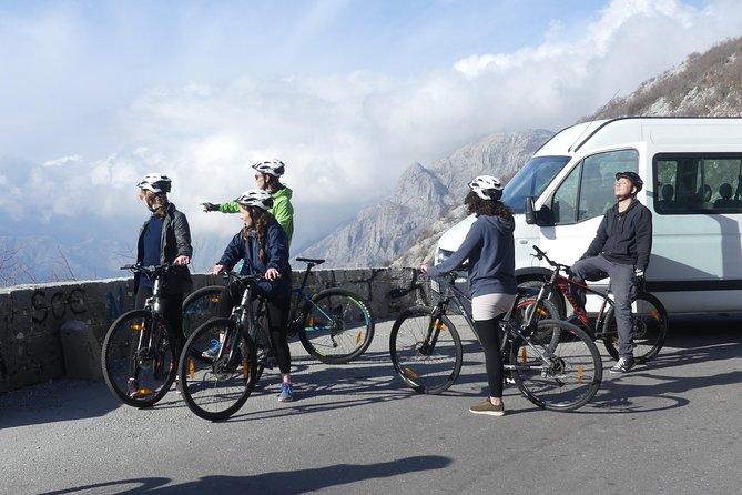 Express Cable Car ascent & 25Turns Epic Bike Descent. - Authentic Reviews and Perspectives