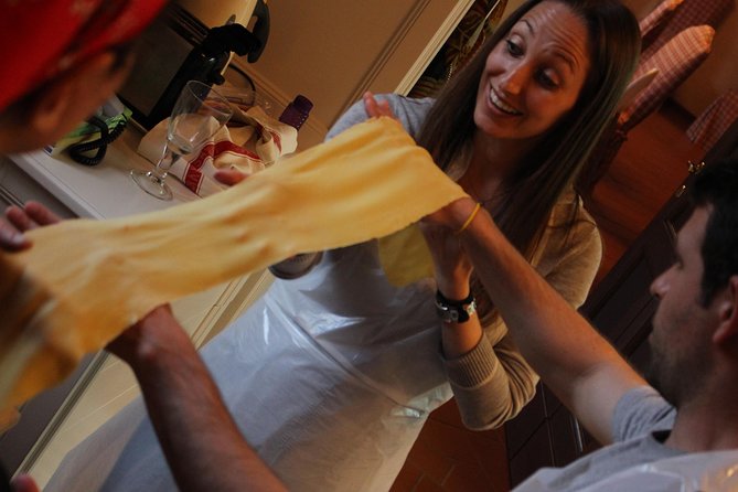 Express Pasta-Making Lesson with Gourmet Dinner - The Pros and Cons