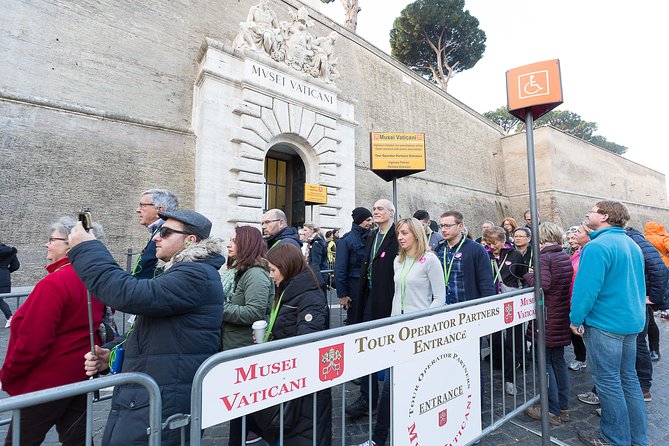 Express Vatican & Sistine Pass With Audio Guide - Discovering the Vaticans Artistic Treasures