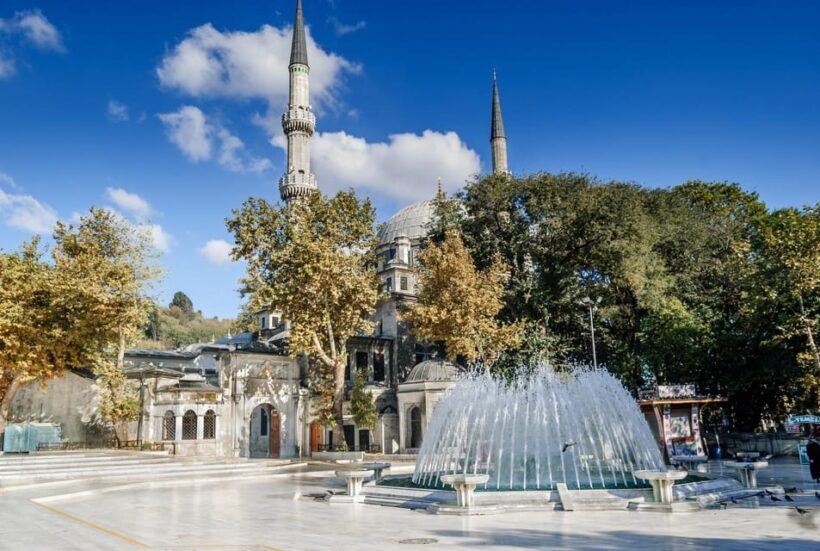 Eyüp Sultan Mosque and Eyüp District Istanbul Walking Tour - A Closer Look at the Tour Itinerary