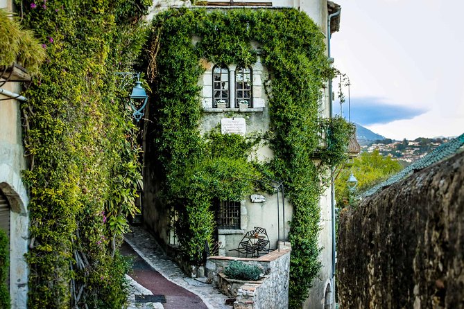 Eze & Saint-Paul De Vence Private Half-Day Tour - Exploring Eze: The Charming Hillside Village