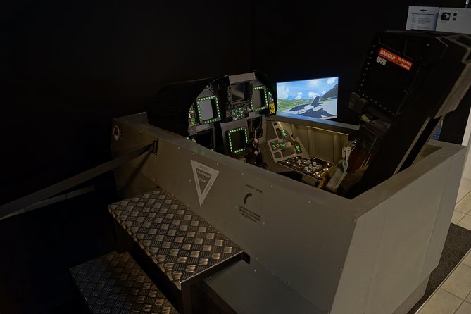 F / A-18 fighter jet flight simulator in Zurich - F / A-18 Fighter Jet Flight Simulator in Zurich: An Authentic and Thrilling Experience