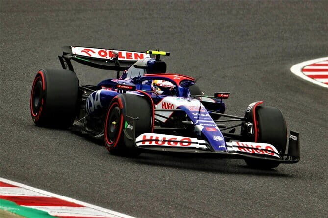 F1 Japanese Grand Prix JR Chartered Train Departing from Osaka - Pros and Cons of This Experience
