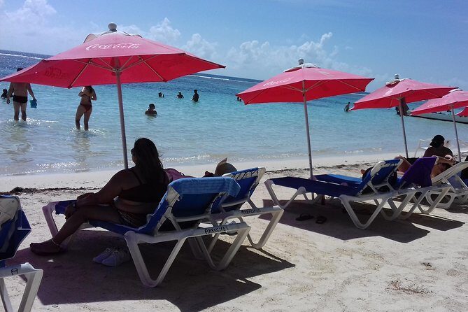 FACILITIES BEACH CLUB For A Day At The Beach At Los Arrecifes Restaurant. - Authentic Traveler Insights