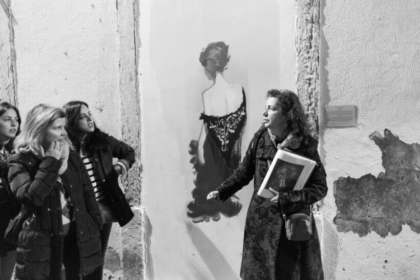 Fado: Musical Walking Tour + Food & Live Show - Key Points