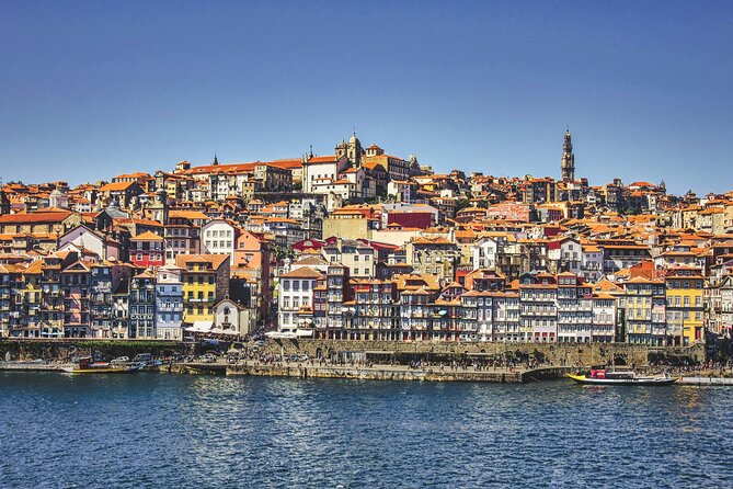 Fado Tour With Guide, Dinner & Live Show in Porto - Highlights of the Included Dinner