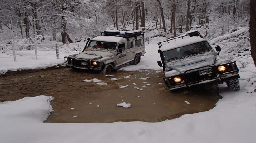 Fagnano and Escondido Lakes Tour by 4WD Vehicle in Ushuaia - Lake Escondido and Winter Options