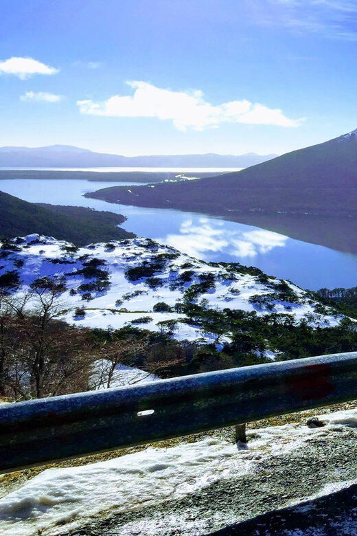 Fagnano and Escondido Lakes Tour by 4WD Vehicle in Ushuaia - Authenticity and Value