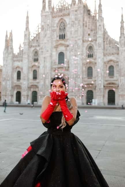 Fairytale Dress in the heart of Milan(Photographer separate) - Key Points