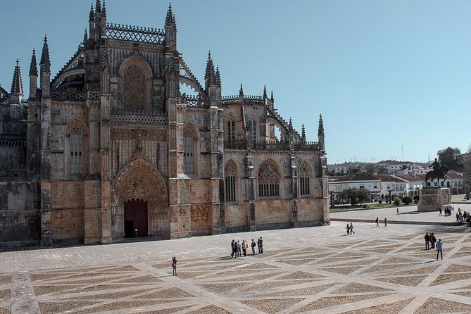 Faith and Heritage: Fátima, Batalha, Nazaré, Óbidos From Lisbon - Tour Logistics and Inclusions