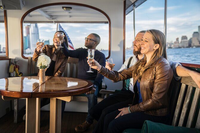Fall Foliage Cruise on Yacht Full Moon from Chelsea Piers - The Itinerary: What to Expect