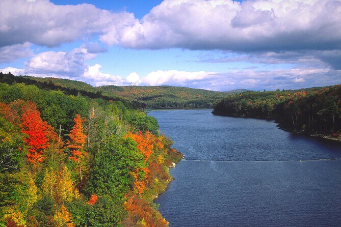 Fall Foliage Scenic Day Trip to Vermont and Western MA with Stops - The Sum Up
