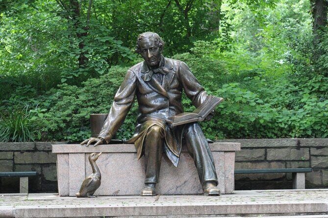 Falling in Love in NYC: Self-Guided Romantic Story Walk - FAQs